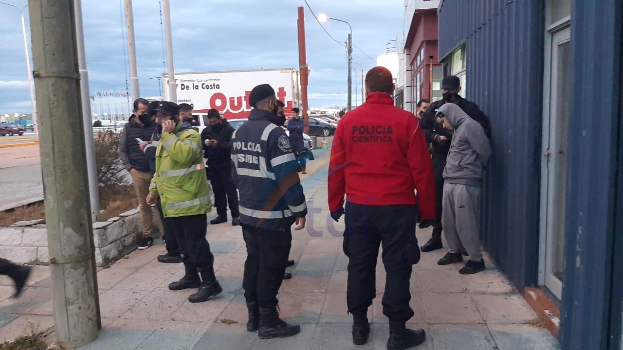 Excarcelaron a dos de los 3 detenidos por el robo a una casa la semana ... Excarcelaron a dos de los 3 detenidos por el robo a una casa la semana ...
